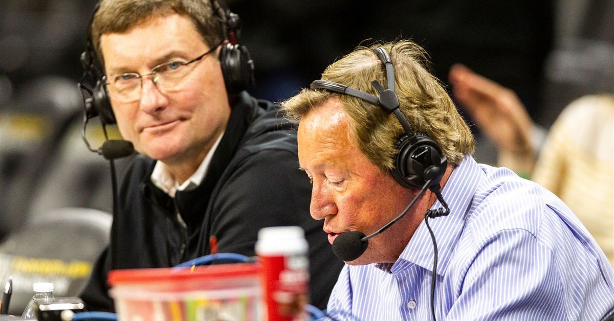 WATCH: Bobby Hansen raves about this year's Iowa team