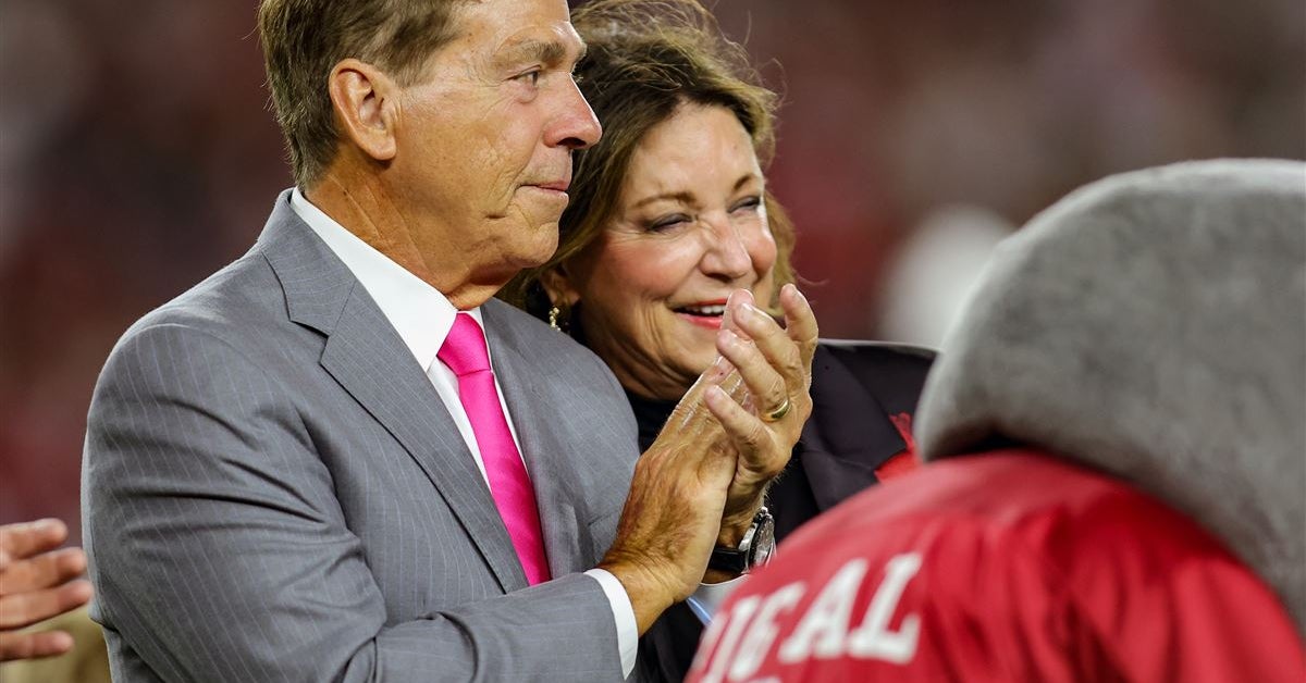Watch Alabama's halftime ceremony dedicating Saban Field, including ...