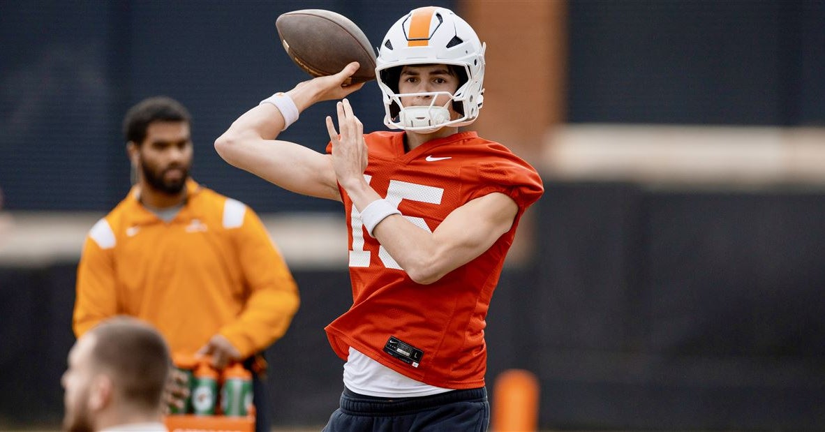 Freshman QB George MacIntyre focused on eating, learning and competing ...