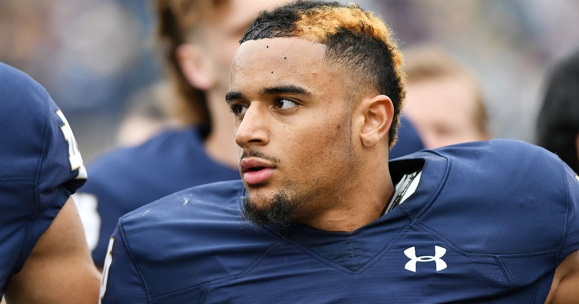 For Avery Davis, switch shows sophomore’s confidence