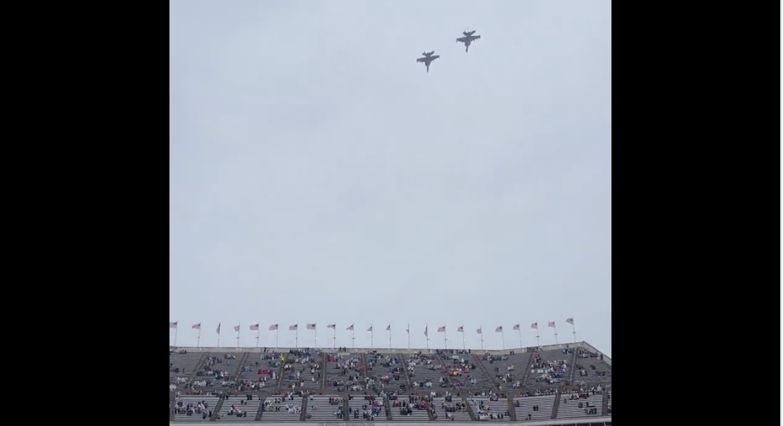 WATCH: Pair of Navy fighter jets in Kyle Field pregame flyover vs. UMass