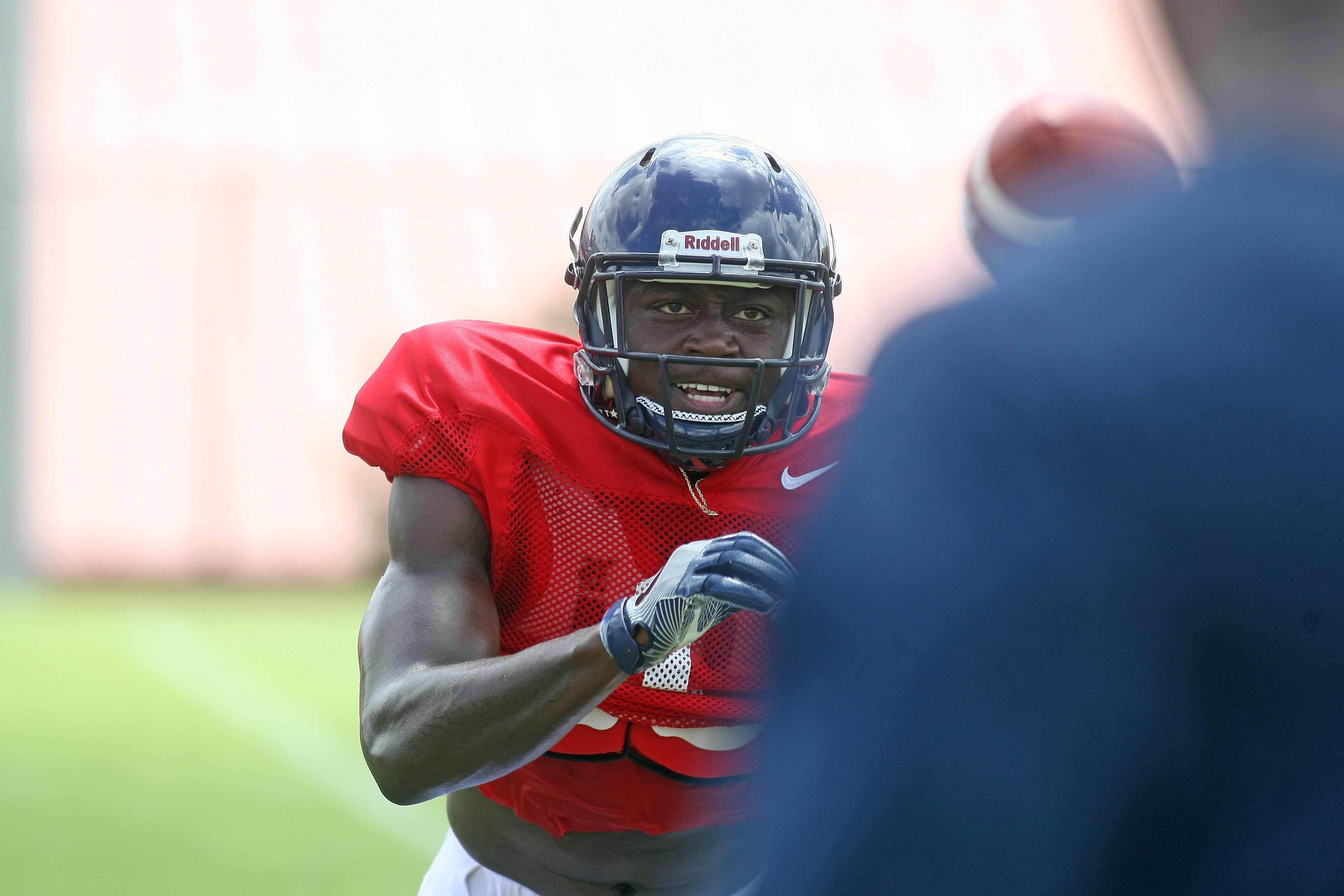 Photos: Ole Miss Puts On Pads