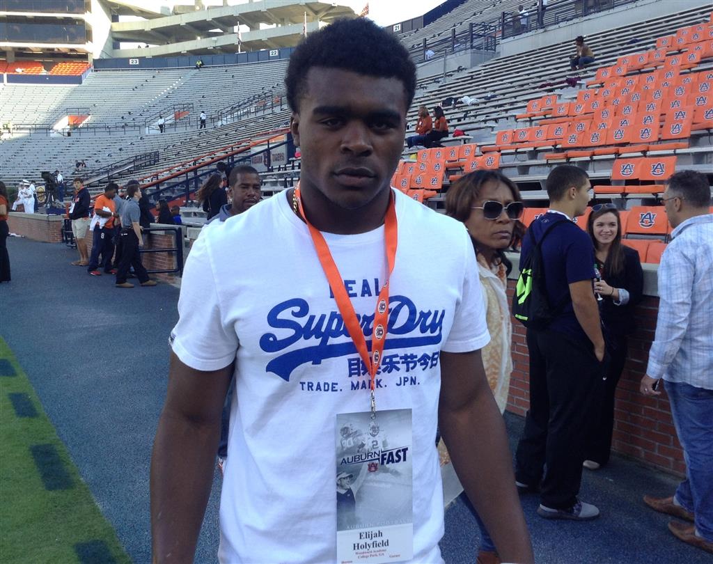 Auburn offers son of boxing great Holyfield