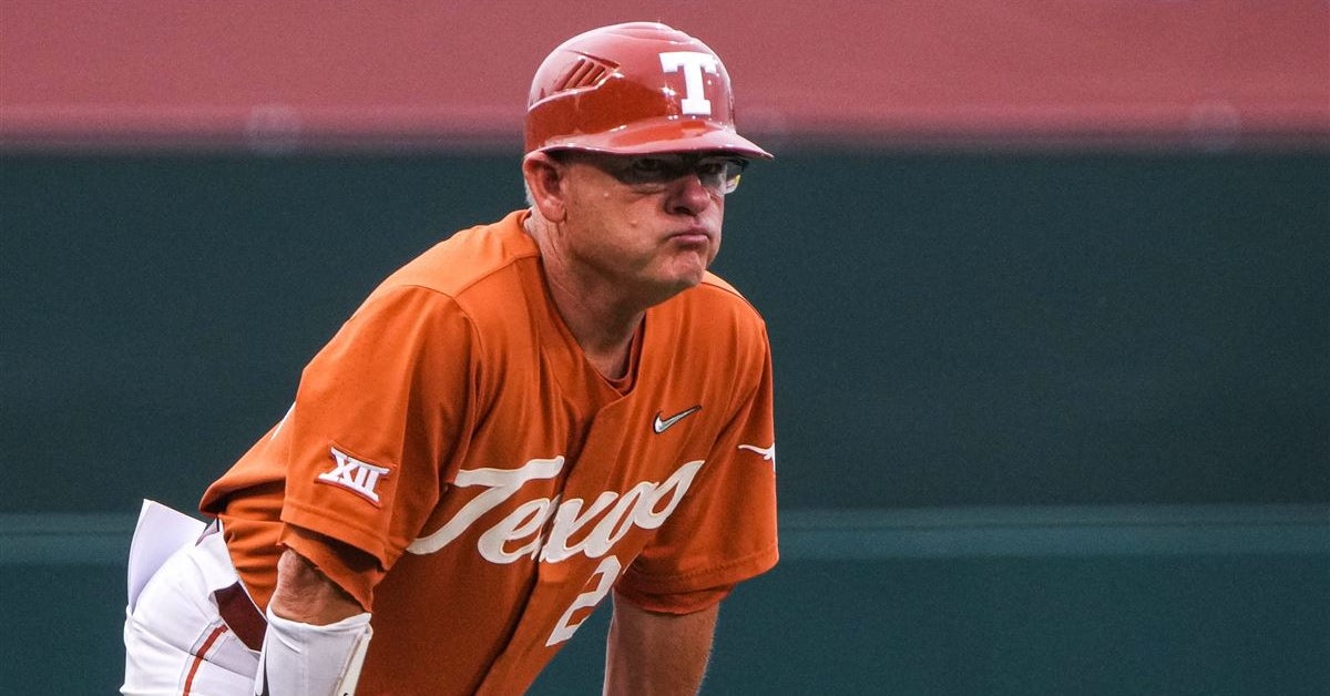 Texas baseball head coach David Pierce reacts to being in College ...