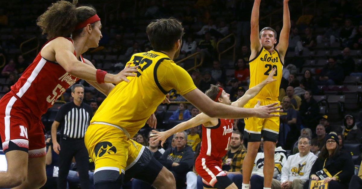 Quick Hits: Hawkeyes red-hot from three ends up scorching Huskers