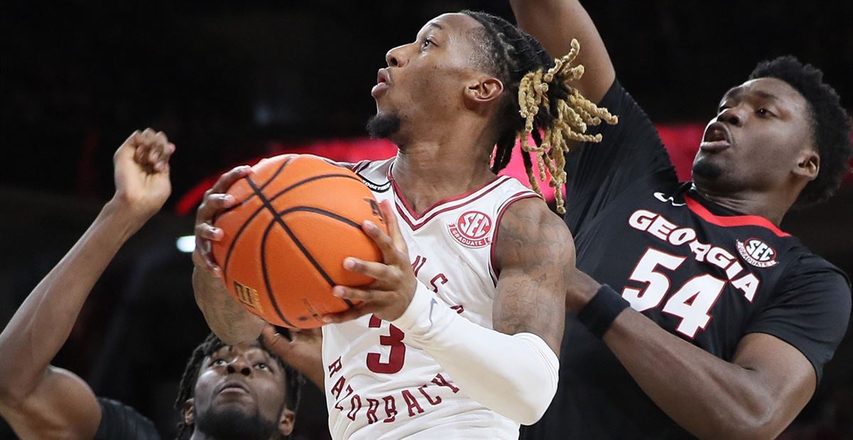 El Ellis comes up big for Arkansas in win over Georgia, 78-75