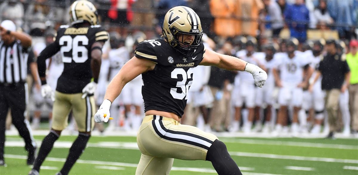 Commitment Impact - LB Ethan Barr