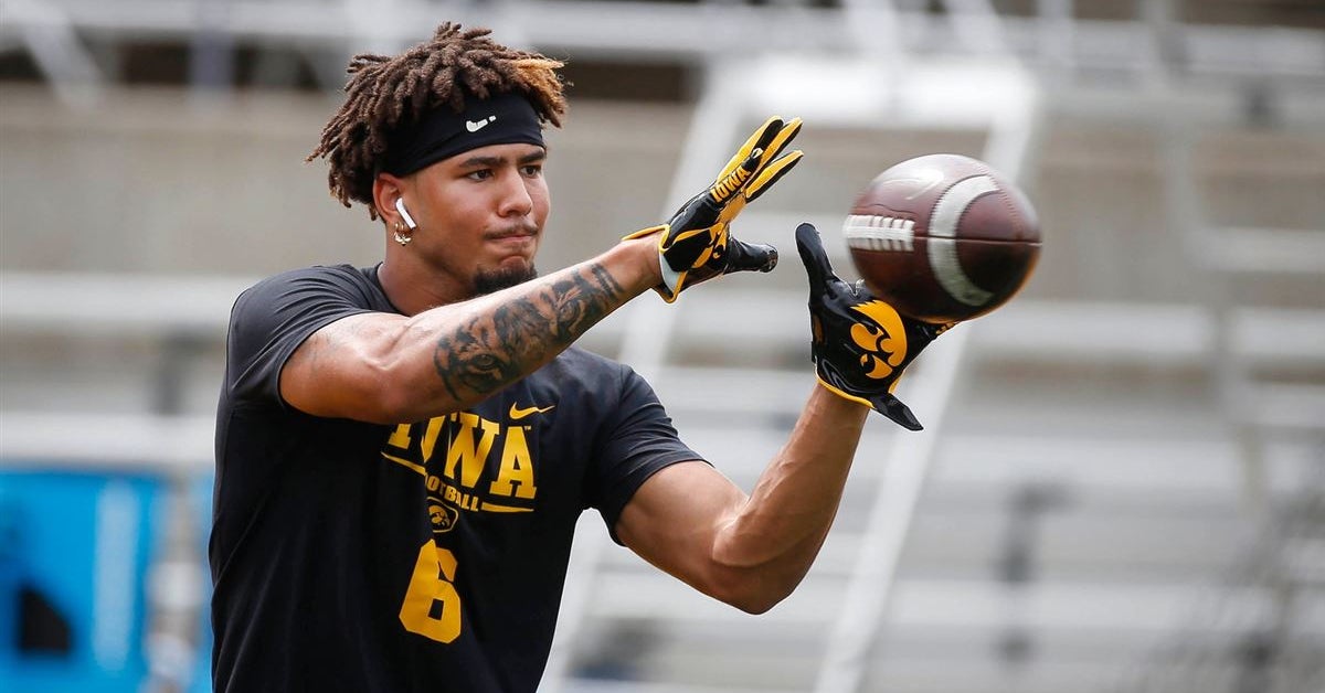 Iowa WR Keagan Johnson officially enters the NCAA Transfer Portal