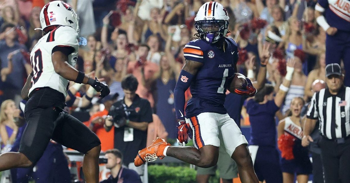 Auburn WR Eric Singleton Jr. shows his strengths in Jordan-Hare debut