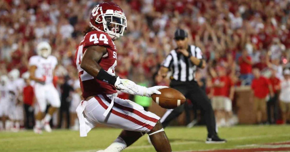 Brendan Radley-Hiles named Big 12 Defensive Player of the Week