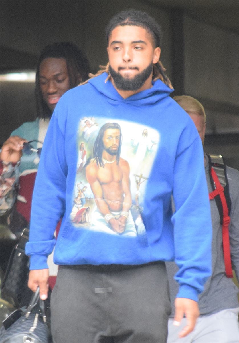 Sights and Sounds: Ohio State players file into team hotel to start ...