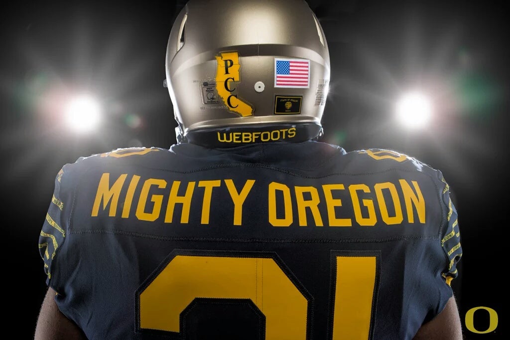 Oregon Goes Throwback For Spring Game Uniforms