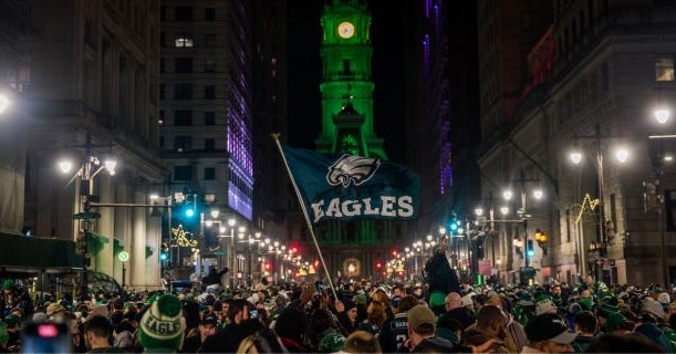 Eagles fan on life support after falling off a light pole he climbed to ...