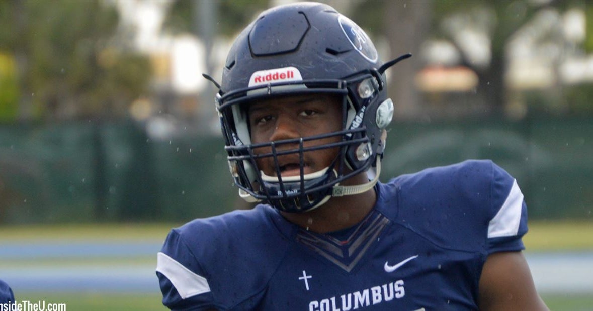 VIDEO: Miami commit DE Elijah Roberts making plays in big game