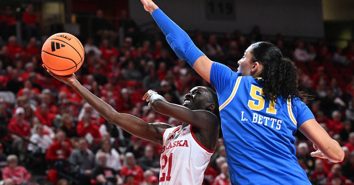 UCLA WBB makes short work of another ranked opponent, beating No. 25 ...