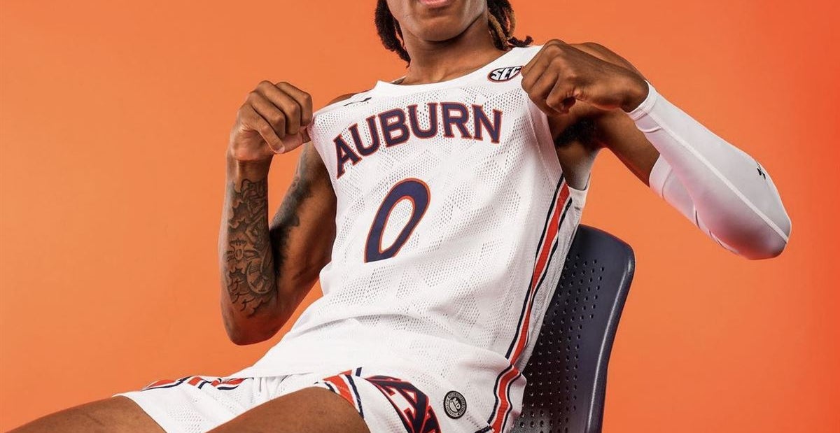 Top-40 prospect Labaron Philon commits to Auburn
