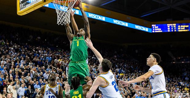 Watch Oregon's impressive dunks this past weekend