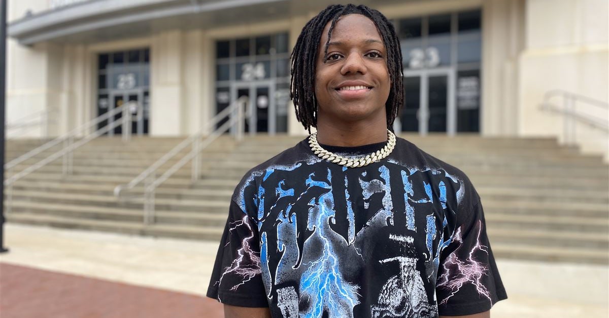 Tennessee Vols linebacker commit Braylon Outlaw back on Ole Miss campus ...