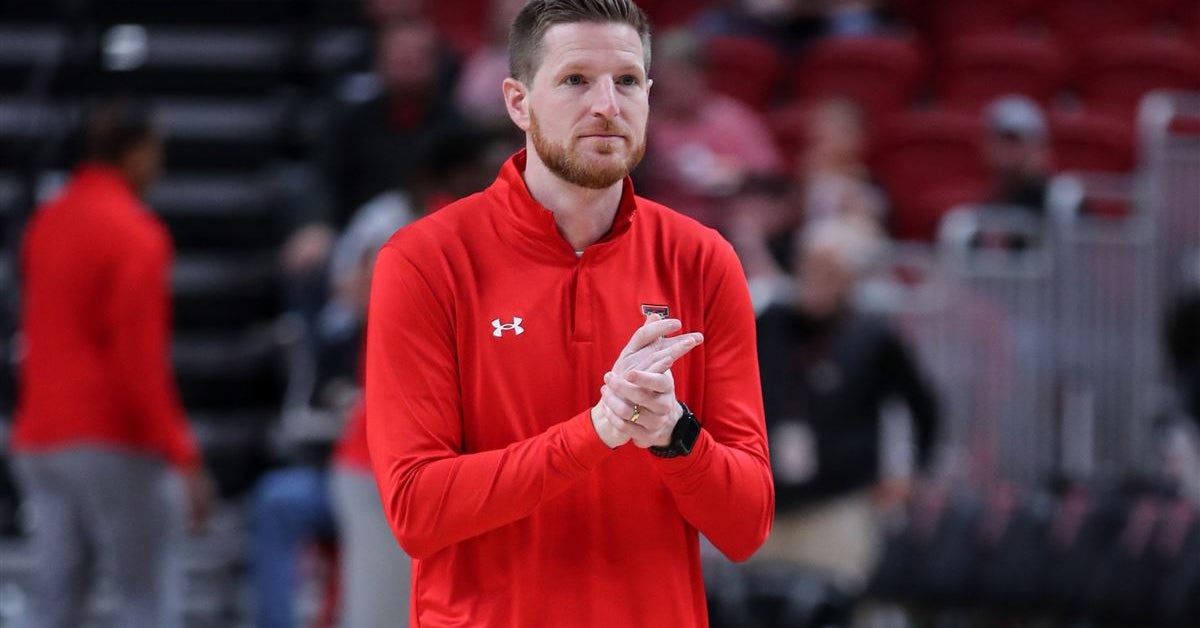 Iowa Basketball: Hawkeyes hire Texas Tech Assistant Luke Barnwell