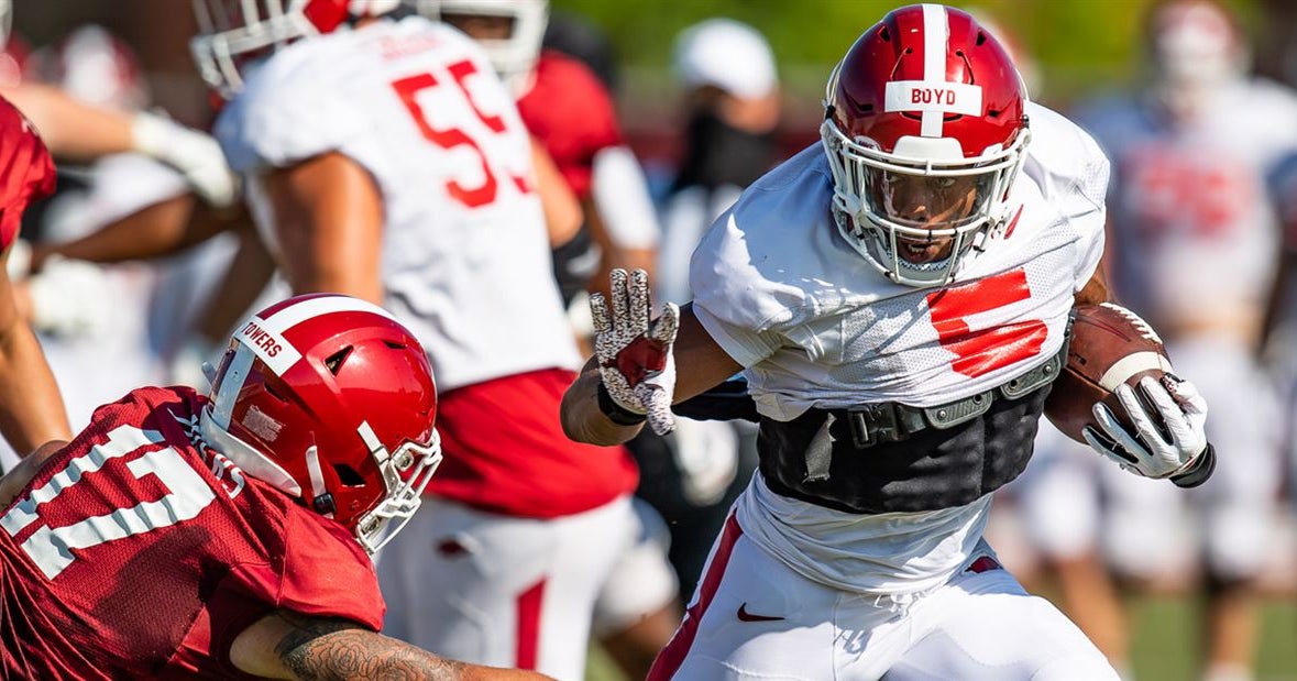 Razorbacks hold 120-play scrimmage; news, notes and big plays