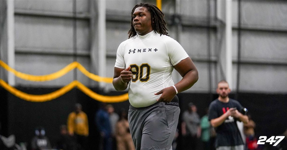 Auburn still in the lead for OL Parker Pritchett