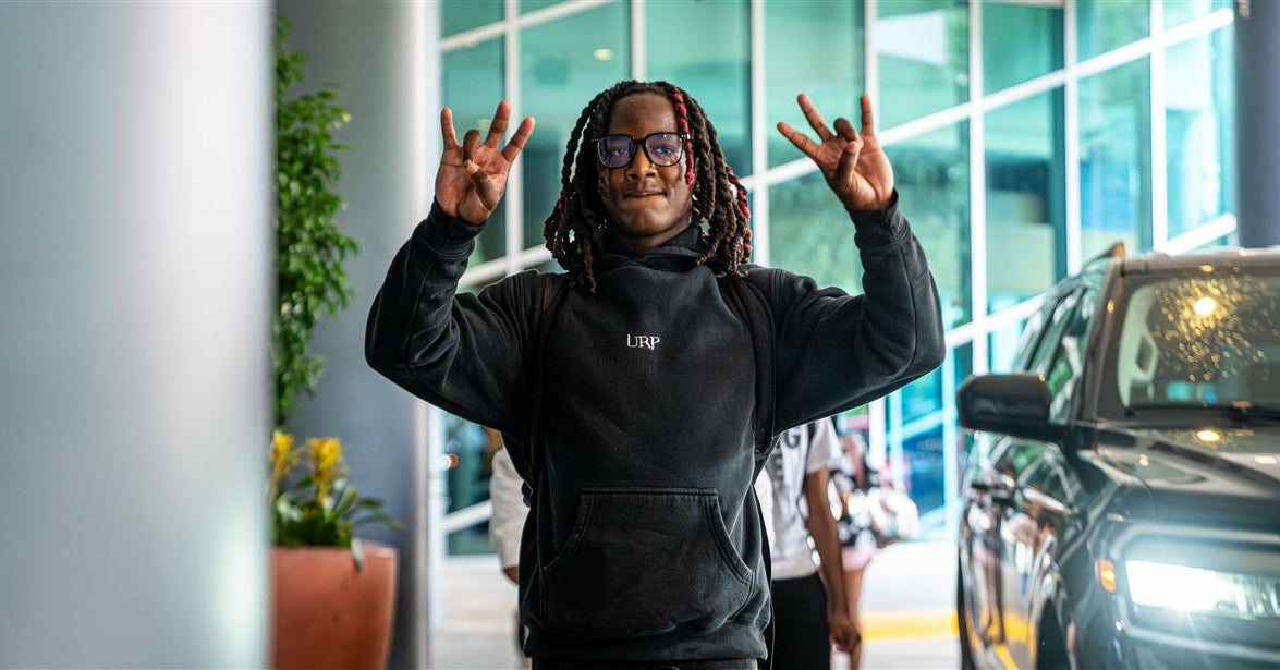 Houston priority target 2026 four-star ATH Paris Melvin Jr. commits to the Coogs