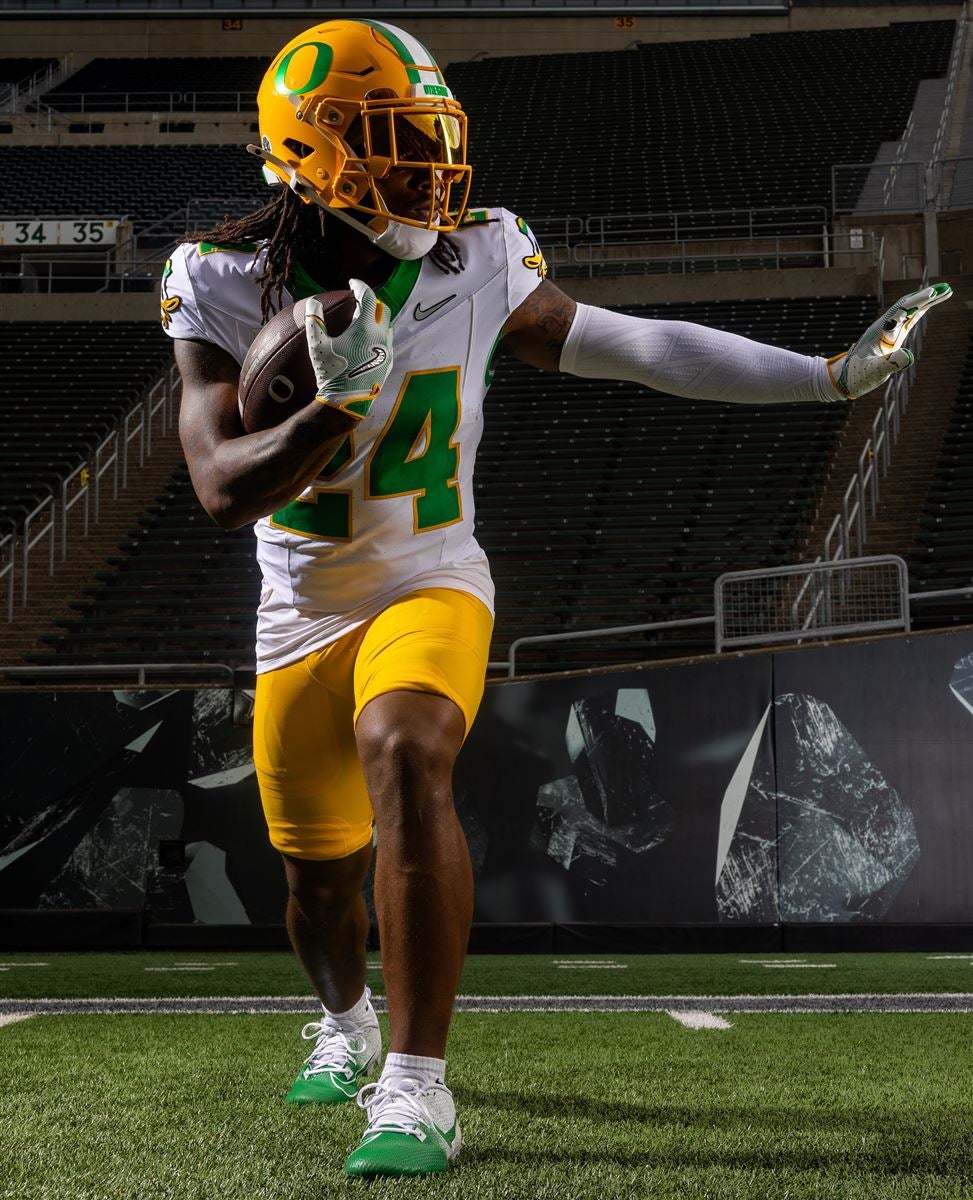 Oregon football unveils latest Generation O uniforms: 'The Catch'