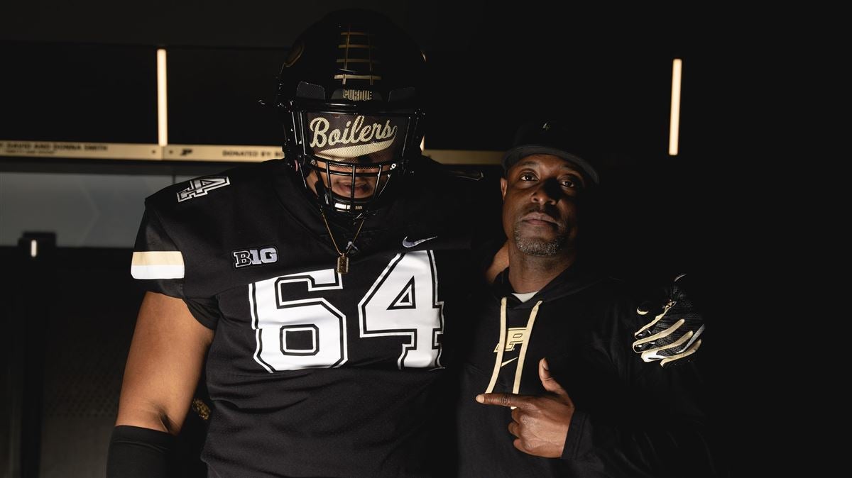Three-star offensive tackle Jordan King commits to Purdue while ...