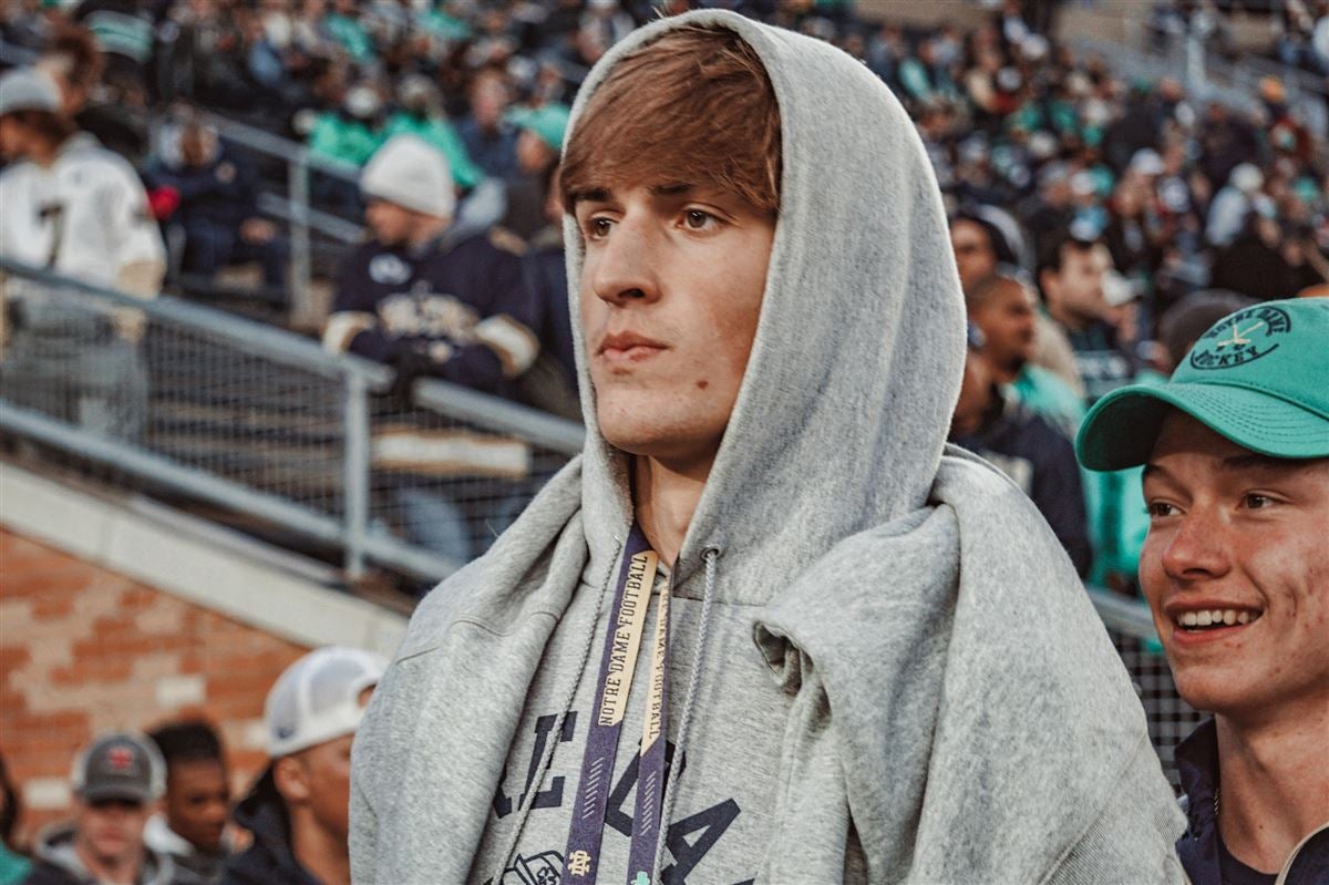 SIGNED: Notre Dame Tight End Eli Raridon