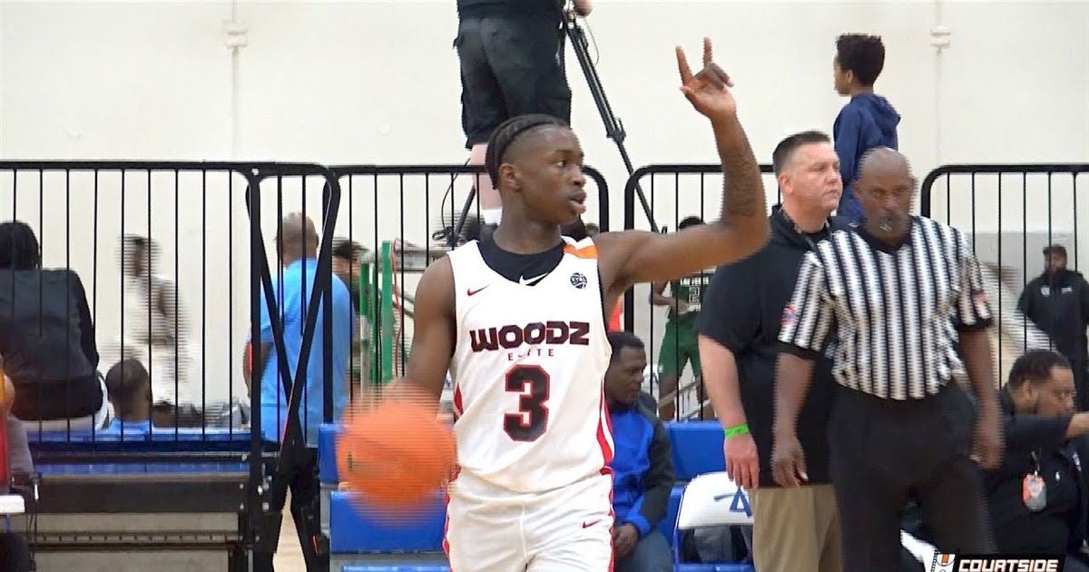 Davonte Davis re-opens his recruitment