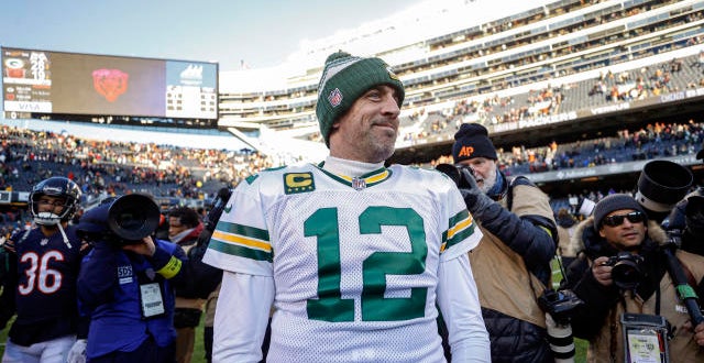 Aaron Rodgers' body — thumbs and ribs included — feeling better after ...