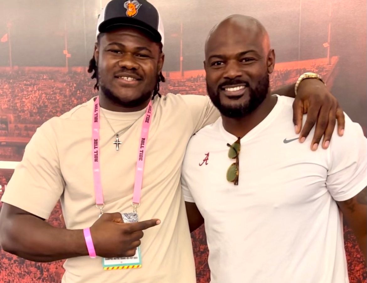 4-star DL Steve Mboumoua, out of Canada, signing with Alabama