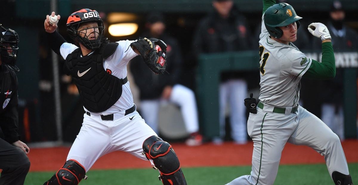 Oregon State catcher Tanner Smith enters portal