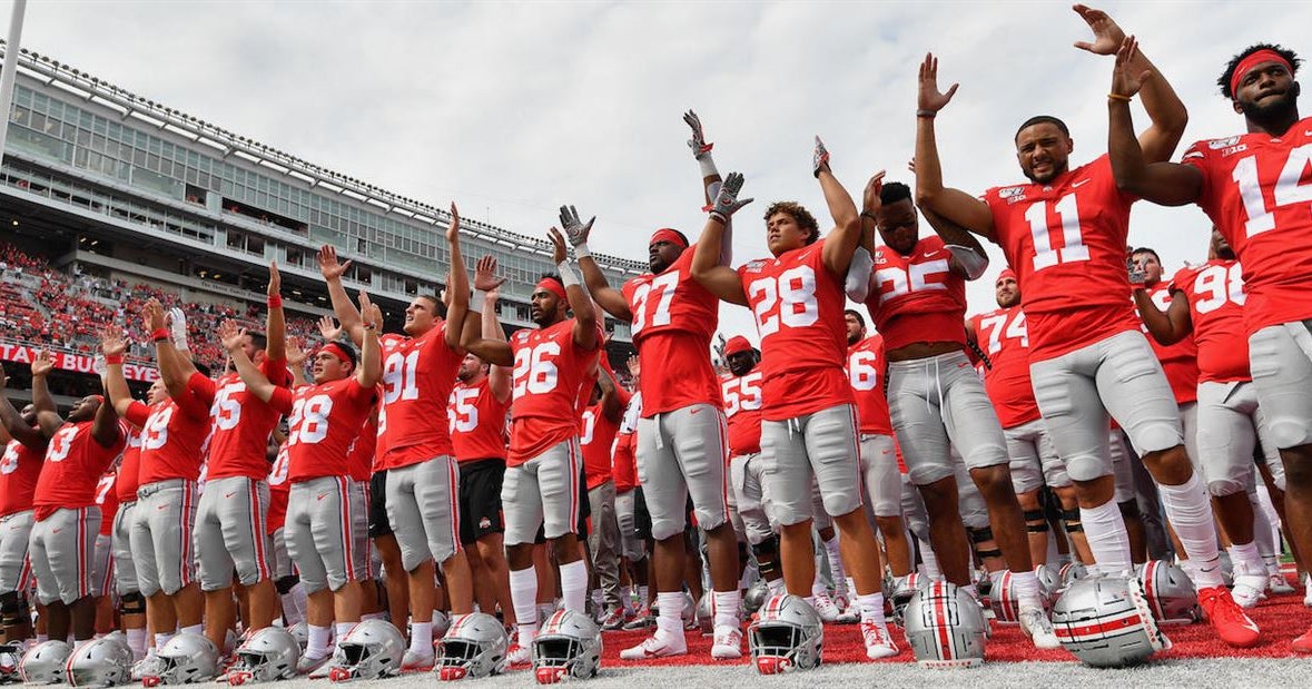 Buckeyes celebrate shutout win over Cincinnati with Carmen Ohio