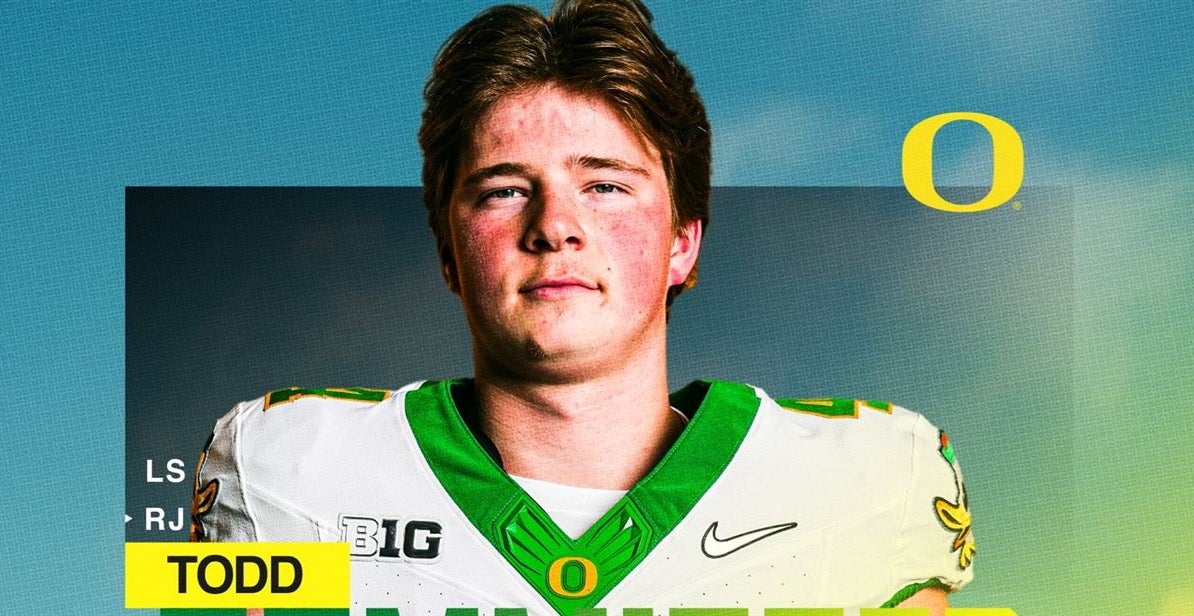 Oregon completes special teams transfer trifecta with long snapper RJ ...