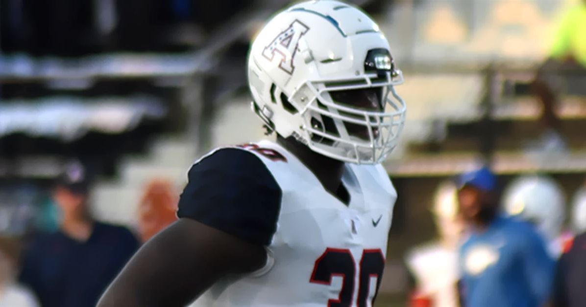 Five-star DL David Hicks enjoys another visit to Texas A&M