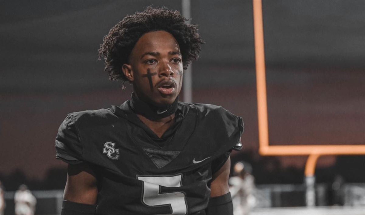 Four-star ATH Jae'on Young talks growing relationship with KU staff, D ...