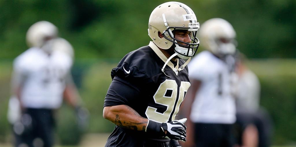 Colts re-sign linebacker Butler after releasing him last week