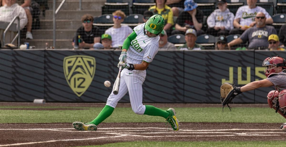 Photos from No. 20 Oregon's sweep over Washington State