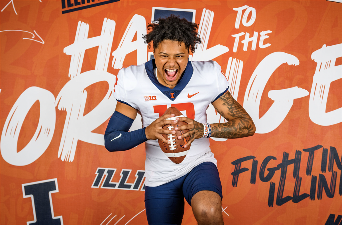 Three-star 2024 Mississippi QB Trey Petty: Illini official visit ...