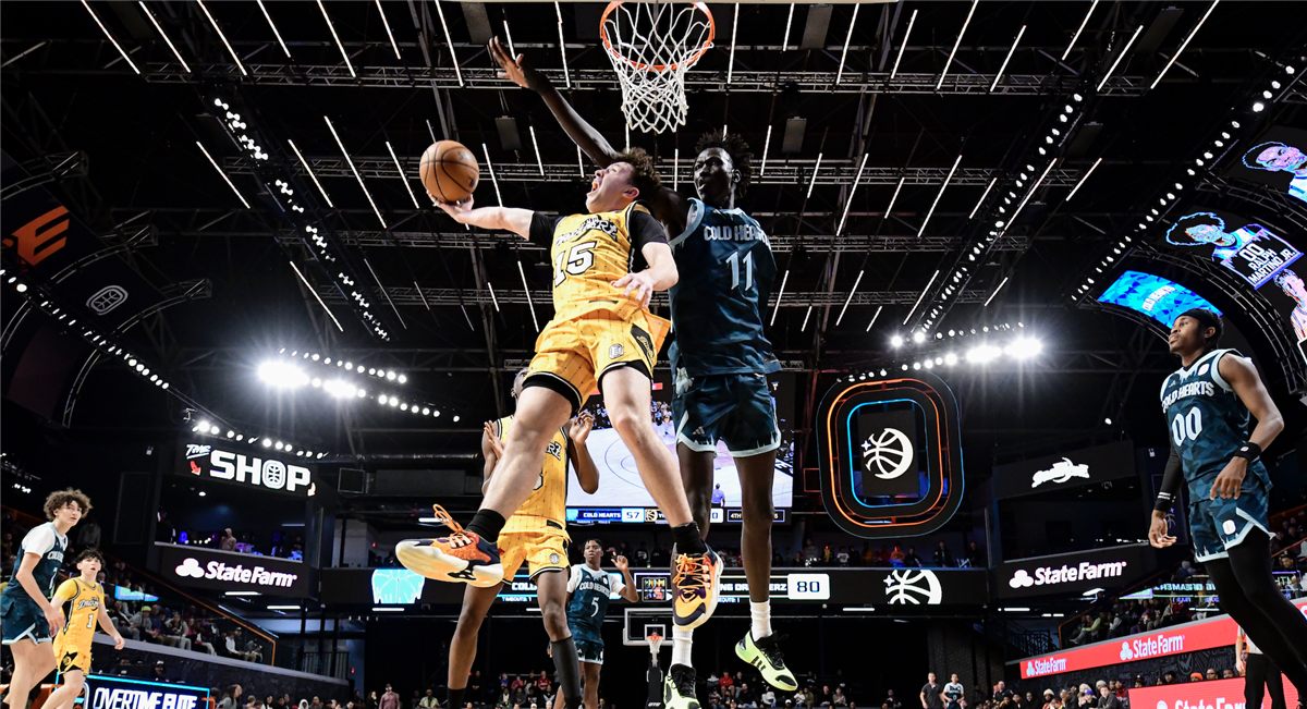 Eli Ellis continues to set OTE on fire