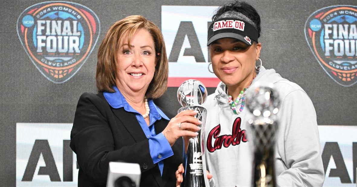 IN PHOTOS: Staley recognized as AP, WBCA Coach of Year