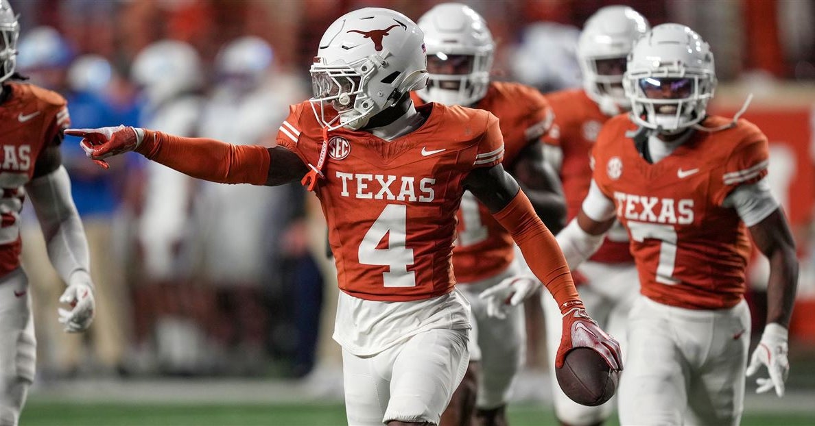 College Football Playoff first-round predictions: No. 5 Texas Longhorns vs. No. 12 Clemson Tigers