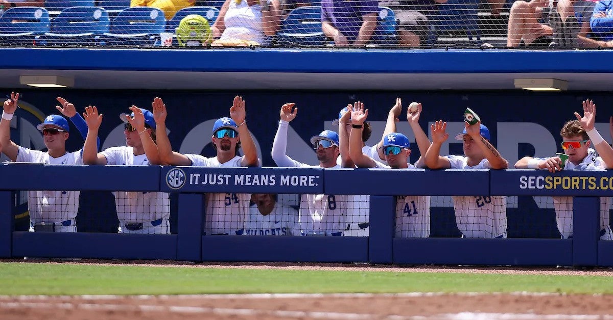 Kentucky out slugs Arkansas in elimination game