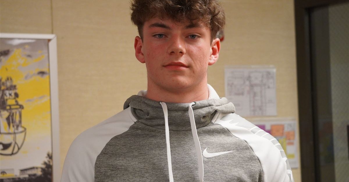 Clear Lake 2025 TE Thomas Meyer building relationship with Abdul Hodge ...