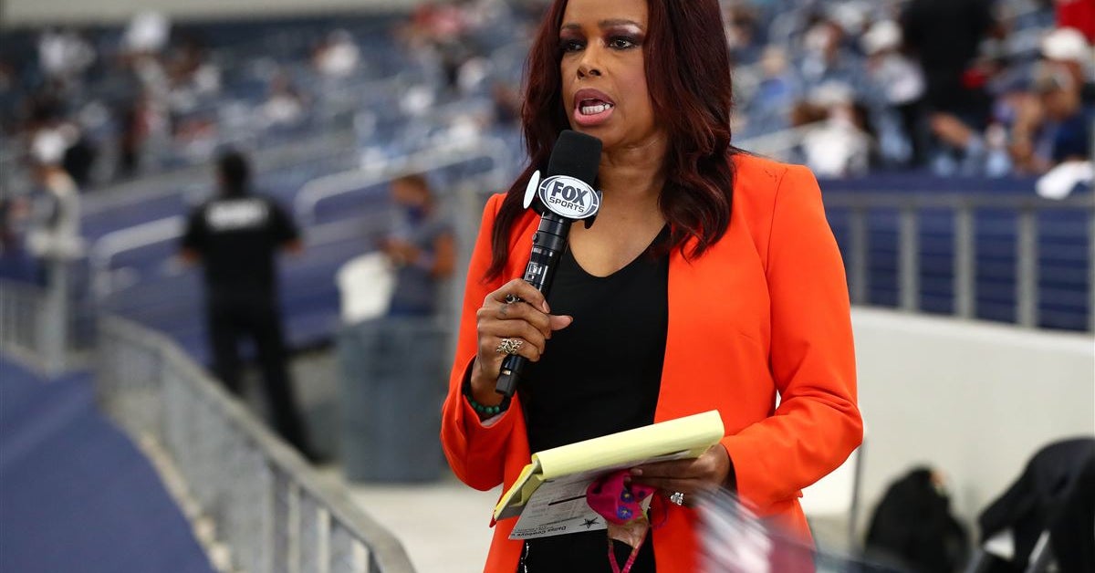 49ers honor Pam Oliver with a game ball to honor her 30-year career as ...