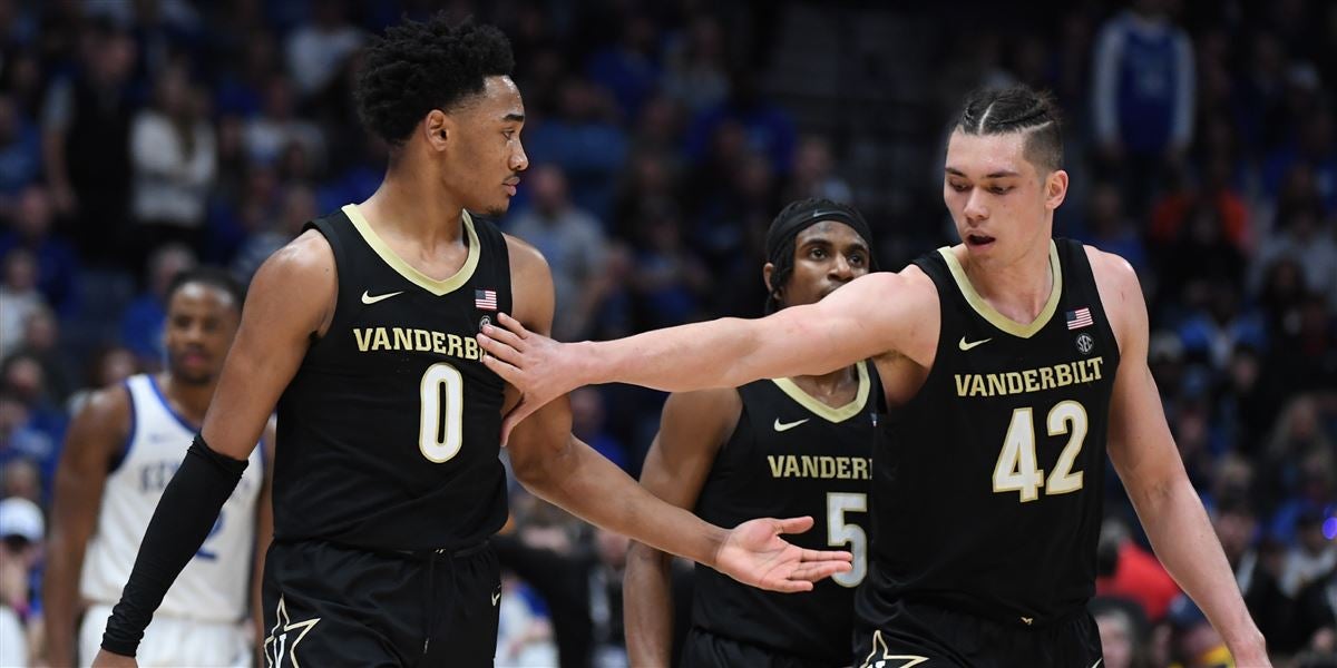 Vanderbilt center Quentin Millora-Brown enters NCAA transfer portal