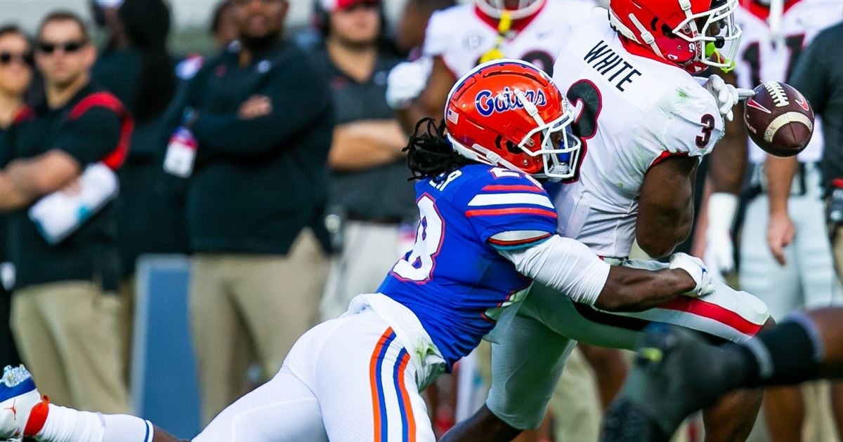 Play Ty’Ron Hopper