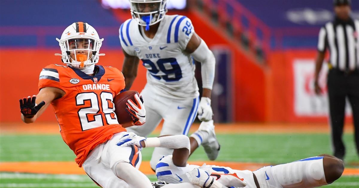 Watch: Syracuse's Trebor Pena goes 98 yards for kick return TD