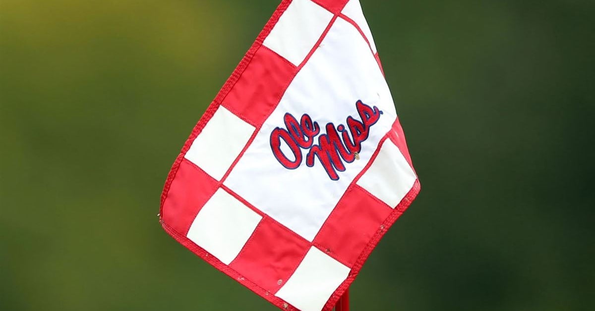 Women's golf falls twice Monday to nationally-ranked foes at Old ...